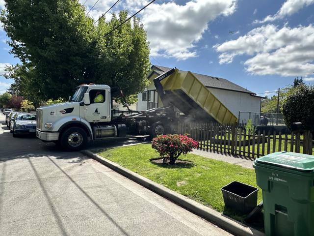 Contact Captain Hook Recycling | Dumpster Rentals in Seattle Area